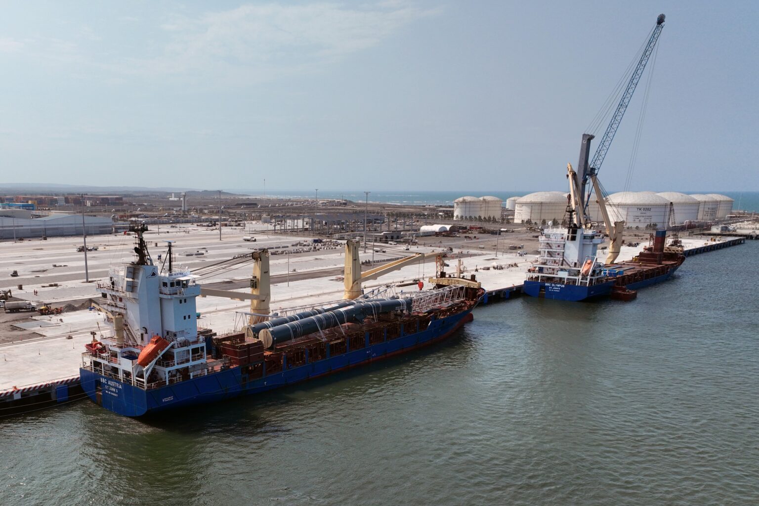 Grupo CICE marca un hito con el primer atraque de buque en su nueva ...